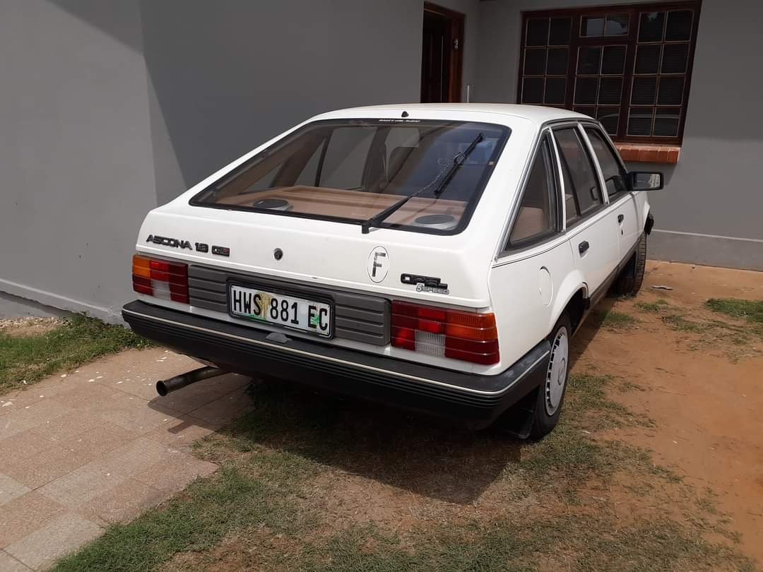 1985 Opel Ascona 1.8 Gls 5speed - NEW USERS - MK2CAV.COM